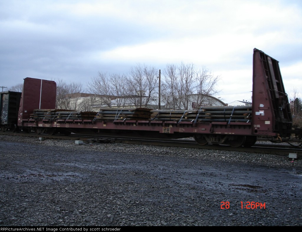 NOKL 725332 Bulkhead Flatcar EB